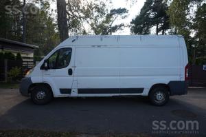 White Citroen Jumper 2006 in Jurmala, with an engine capacity of 2.20 L and mileage of 211 thousand km for 1995 €, photo 3 on AUTOMOTO.COM.LV