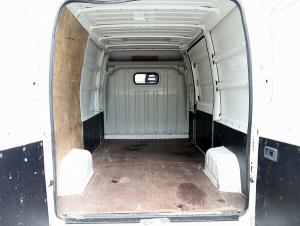 White Citroen Jumper 2006 in Tallinn, with an engine capacity of 2.20 L and mileage of 179 thousand km for 1999 €, photo 9 on AUTOMOTO.COM.LV