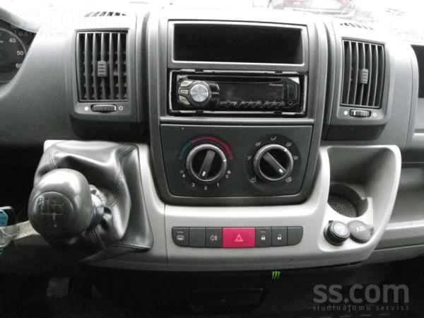 Balts Citroen Jumper 2007 Valka, ar dzinēja tilpumu 2.20 L un nobraukumu 272 tūkst. km par 4000 €, foto 10 vietnē AUTOMOTO.COM.LV