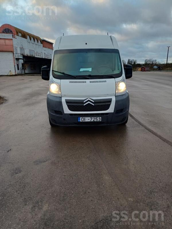White Citroen Jumper 2007 in Bauska, with an engine capacity of 2.20 L and mileage of 192 thousand km for 4000 €, photo 1 on AUTOMOTO.COM.LV