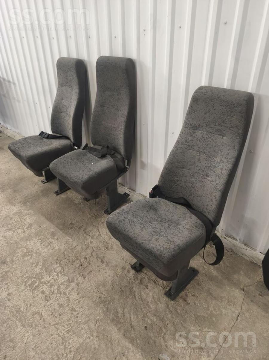 Balts Citroen Jumper 2007 Preiļi, ar dzinēja tilpumu 3.00 L un nobraukumu 250 tūkst. km par 3700 €, foto 7 vietnē AUTOMOTO.COM.LV