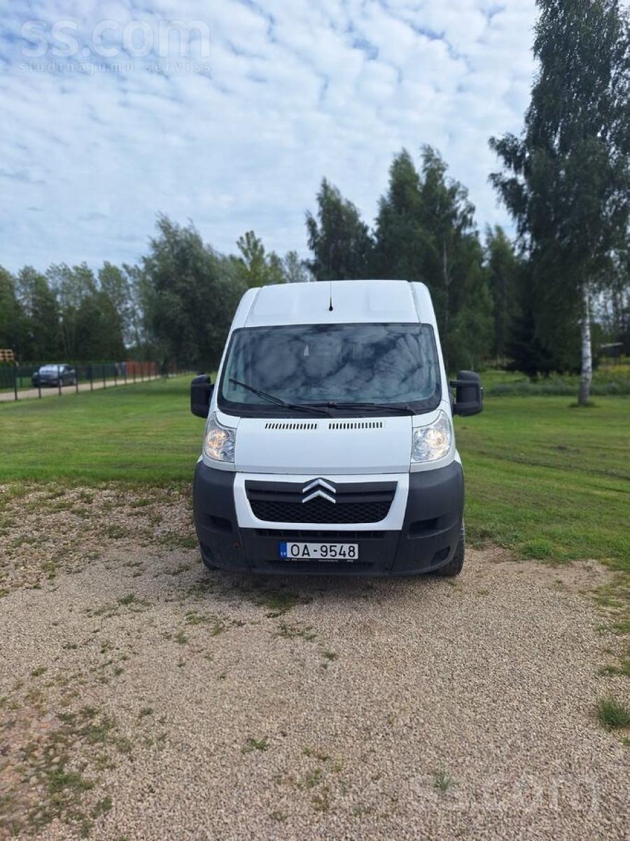 White Citroen Jumper 2008 in Ogre, with an engine capacity of 2.20 L and mileage of 245 thousand km for 5600 €, photo 1 on AUTOMOTO.COM.LV
