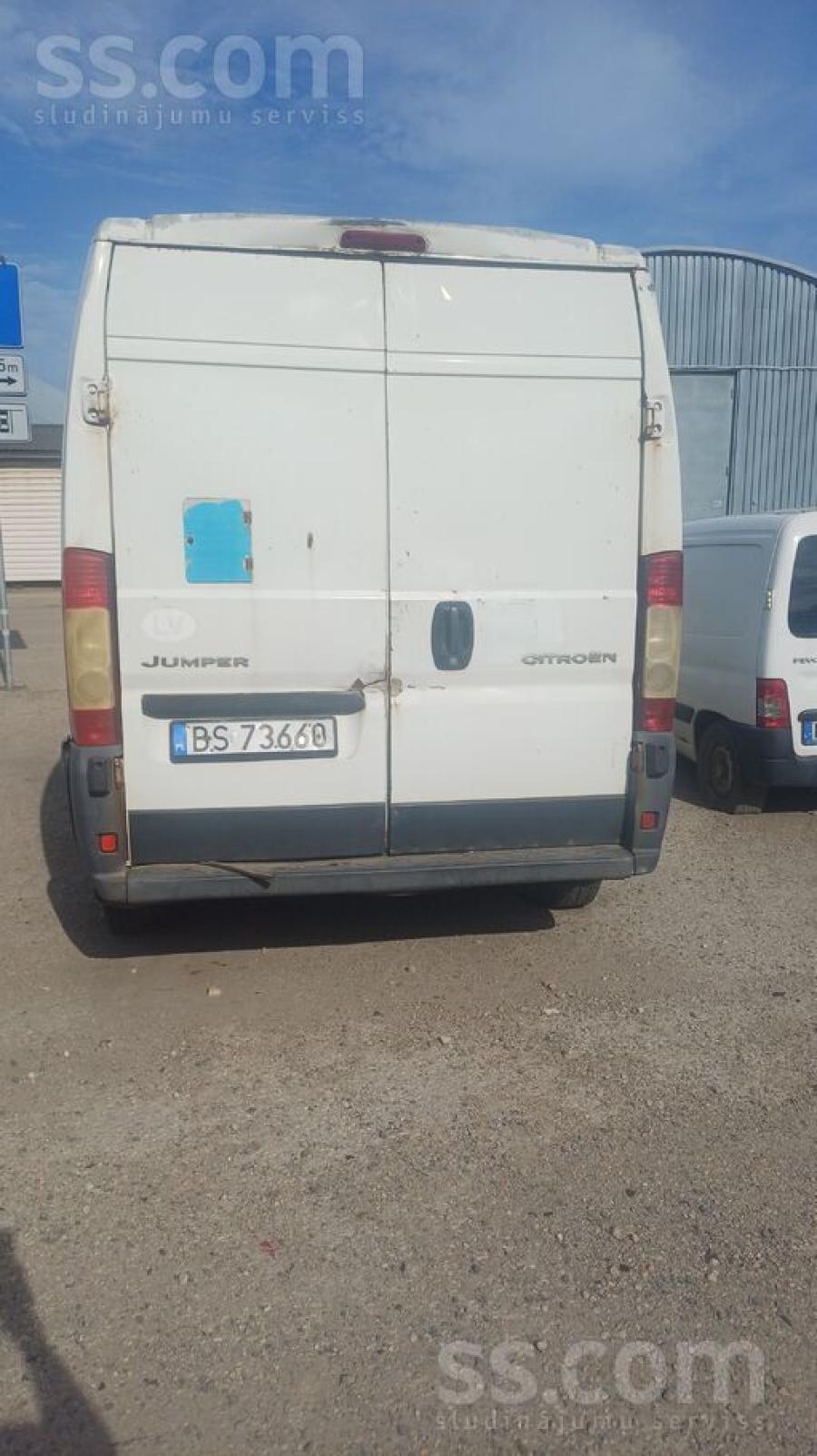 Balts Citroen Jumper 2009 Rīga, ar dzinēja tilpumu 2.20 L un nobraukumu 300 tūkst. km par 1000 €, foto 4 vietnē AUTOMOTO.COM.LV