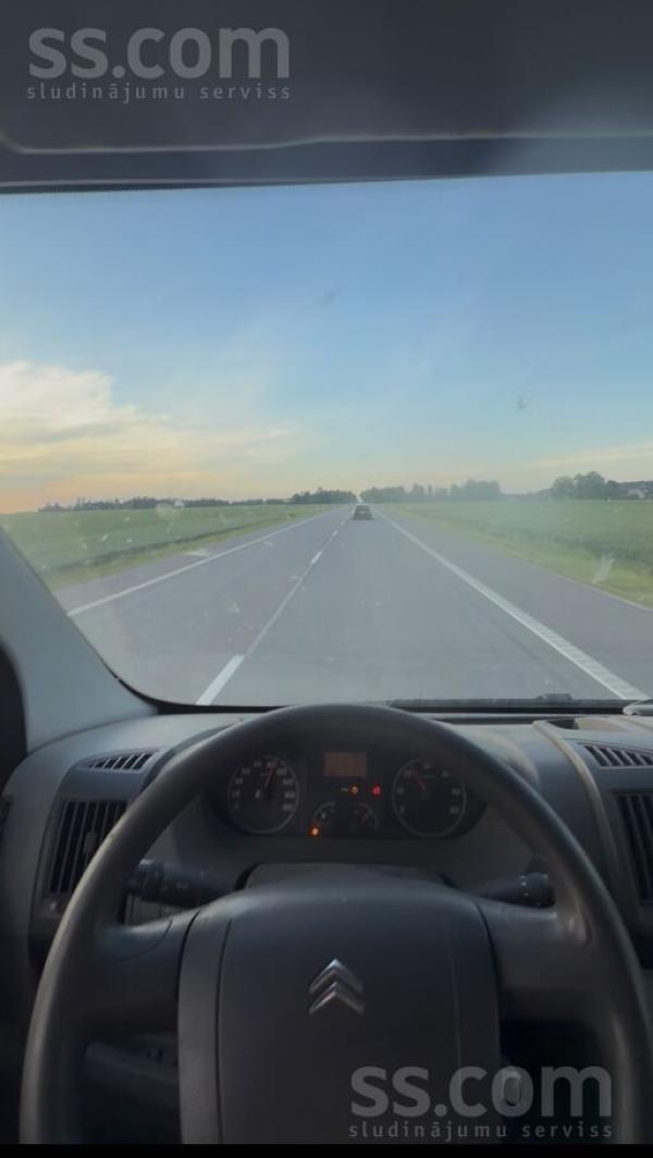 Balts Citroen Jumper 2010 Rīga, ar dzinēja tilpumu 2.20 L un nobraukumu 340 tūkst. km par 1800 €, foto 4 vietnē AUTOMOTO.COM.LV