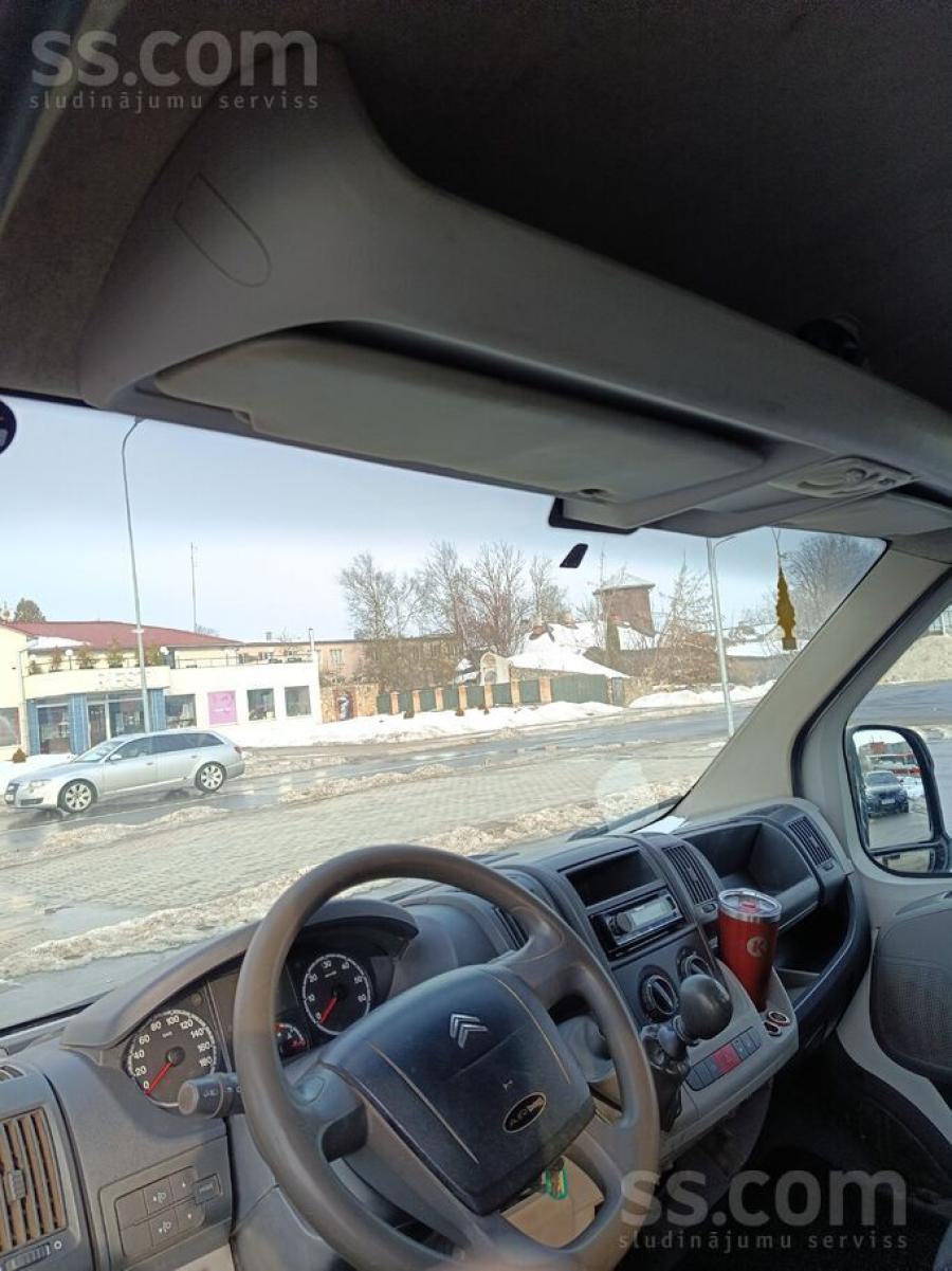 White Citroen Jumper 2011 in Rezekne, with an engine capacity of 2.20 L and mileage of 320 thousand km for 6750 €, photo 11 on AUTOMOTO.COM.LV