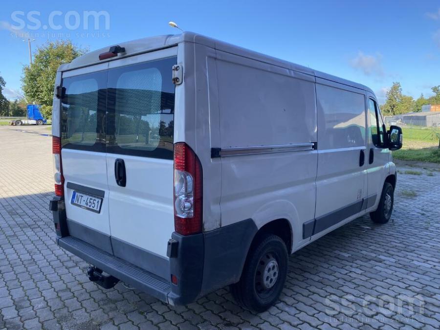 Balts Citroen Jumper 2012 Rīga, ar dzinēja tilpumu 2.20 L un nobraukumu 340 tūkst. km par 5200 €, foto 7 vietnē AUTOMOTO.COM.LV