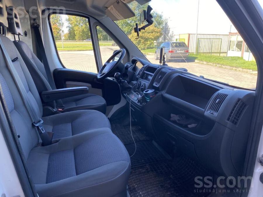 Balts Citroen Jumper 2012 Rīga, ar dzinēja tilpumu 2.20 L un nobraukumu 340 tūkst. km par 5200 €, foto 8 vietnē AUTOMOTO.COM.LV
