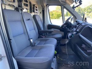 Balts Citroen Jumper 2012 Rīga, ar dzinēja tilpumu 2.20 L un nobraukumu 340 tūkst. km par 5200 €, foto 11 vietnē AUTOMOTO.COM.LV