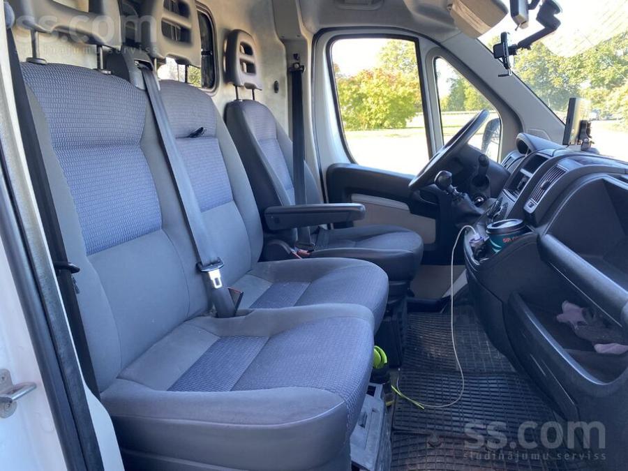 Balts Citroen Jumper 2012 Rīga, ar dzinēja tilpumu 2.20 L un nobraukumu 340 tūkst. km par 5200 €, foto 11 vietnē AUTOMOTO.COM.LV