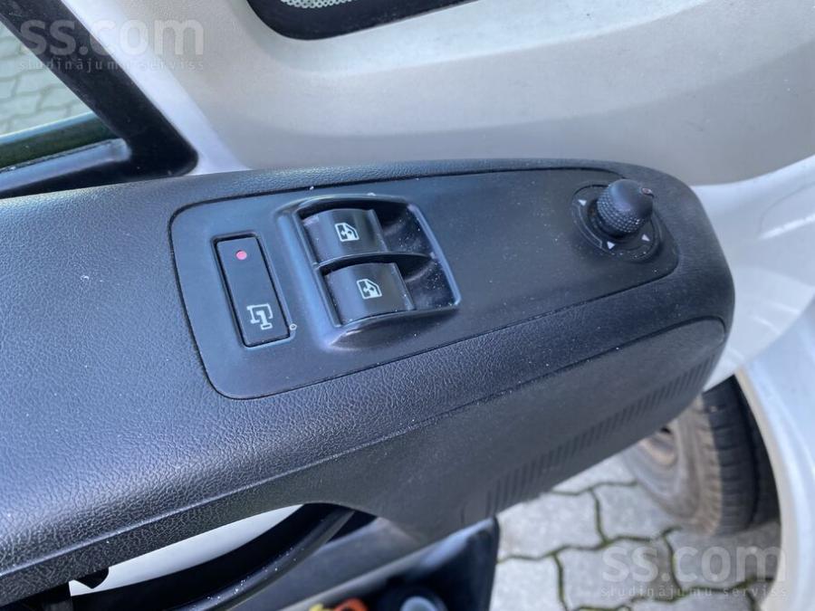 Balts Citroen Jumper 2012 Rīga, ar dzinēja tilpumu 2.20 L un nobraukumu 340 tūkst. km par 5200 €, foto 16 vietnē AUTOMOTO.COM.LV