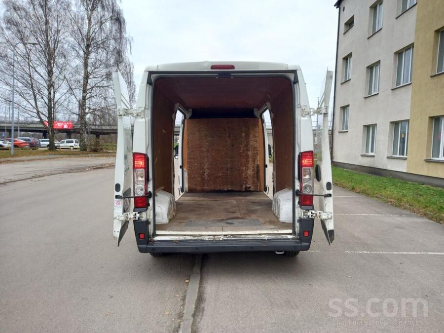 White Citroen Jumper 2013 in Riga, with an engine capacity of 3.00 L and mileage of 0 thousand km for 7599 €, photo 10 on AUTOMOTO.COM.LV
