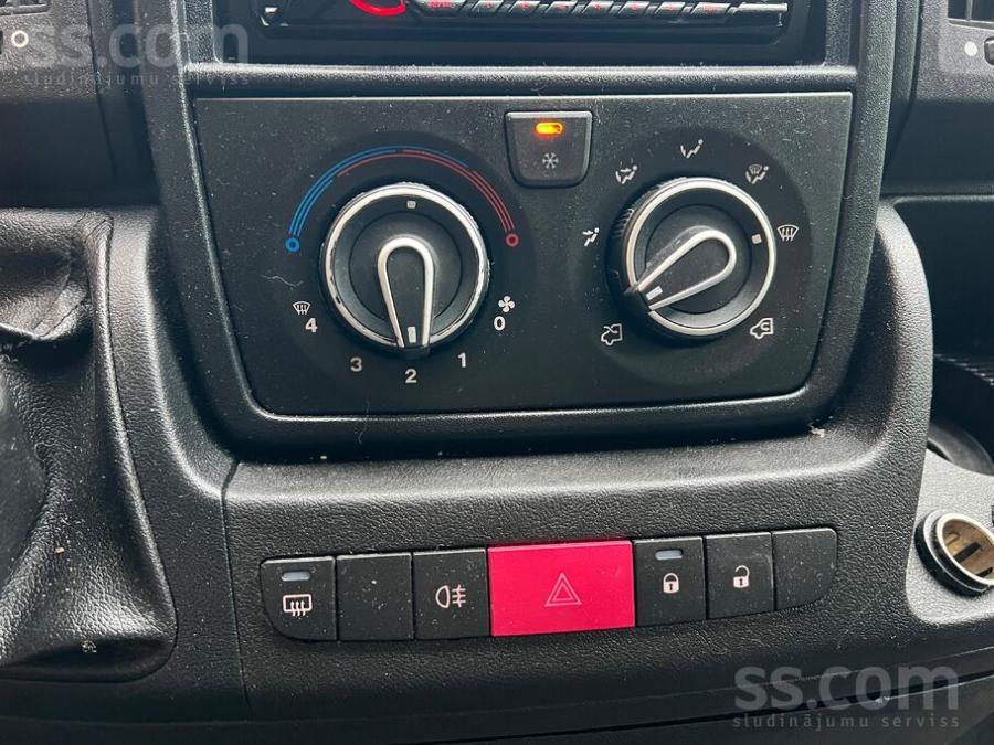 Balts Citroen Jumper 2013 Bauska, ar dzinēja tilpumu 2.20 L un nobraukumu 303 tūkst. km par 3850 €, foto 8 vietnē AUTOMOTO.COM.LV