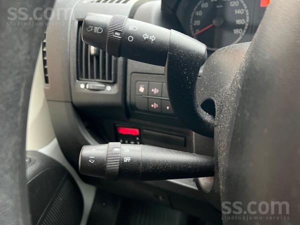 White Citroen Jumper 2013 in Bauska, with an engine capacity of 2.20 L and mileage of 303 thousand km for 3850 €, photo 10 on AUTOMOTO.COM.LV