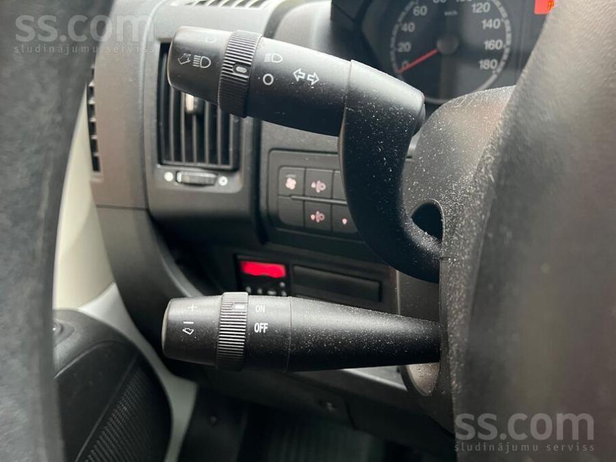 Balts Citroen Jumper 2013 Bauska, ar dzinēja tilpumu 2.20 L un nobraukumu 303 tūkst. km par 3850 €, foto 11 vietnē AUTOMOTO.COM.LV