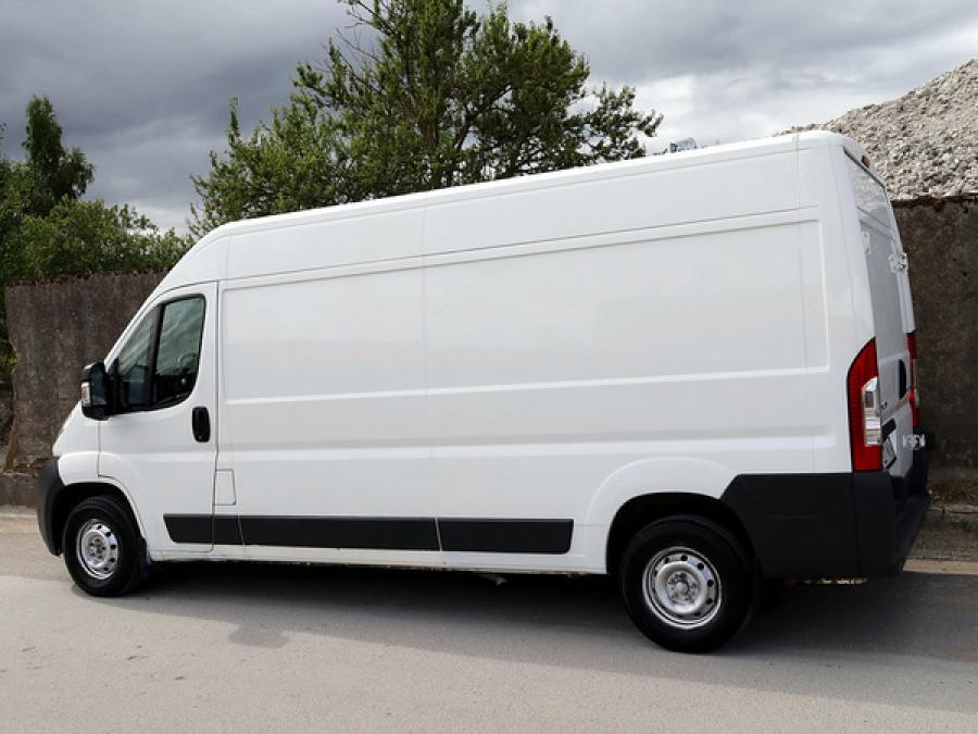Balts Citroen Jumper 2014 Tallina, ar dzinēja tilpumu 2.20 L un nobraukumu 239 tūkst. km par 4499 €, foto 5 vietnē AUTOMOTO.COM.LV