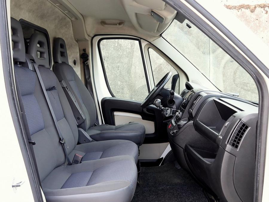 Balts Citroen Jumper 2014 Tallina, ar dzinēja tilpumu 2.20 L un nobraukumu 239 tūkst. km par 4499 €, foto 16 vietnē AUTOMOTO.COM.LV
