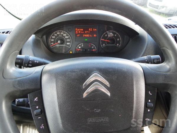 Balts Citroen Jumper 2014 Valka, ar dzinēja tilpumu 2.20 L un nobraukumu 246 tūkst. km par 6700 €, foto 9 vietnē AUTOMOTO.COM.LV