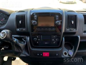 Balts Citroen Jumper 2015 Rīga, ar dzinēja tilpumu 3.00 L un nobraukumu 368 tūkst. km par 8500 €, foto 8 vietnē AUTOMOTO.COM.LV