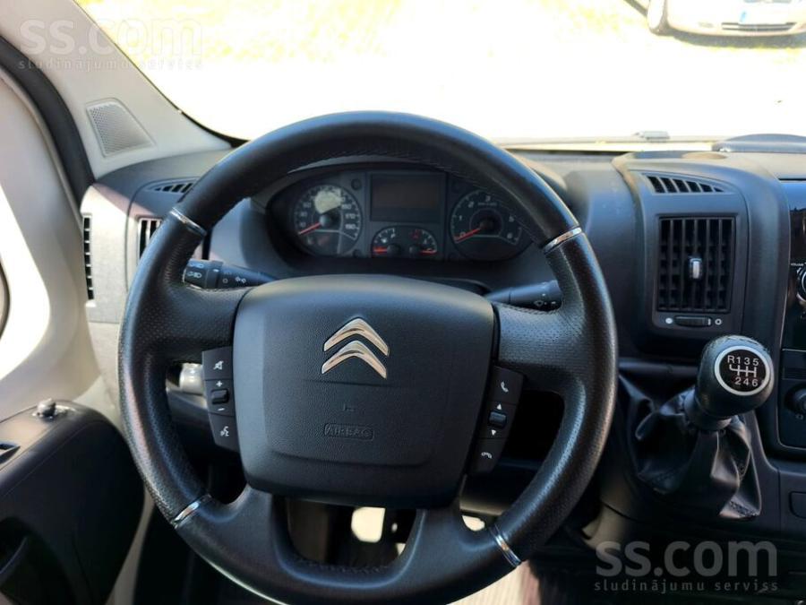 Balts Citroen Jumper 2015 Rīga, ar dzinēja tilpumu 3.00 L un nobraukumu 368 tūkst. km par 8500 €, foto 11 vietnē AUTOMOTO.COM.LV