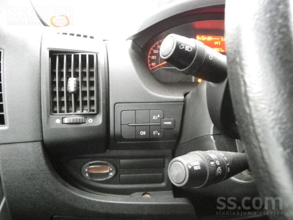 White Citroen Jumper 2016 in Valka, with an engine capacity of 2.20 L and mileage of 243 thousand km for 7700 €, photo 11 on AUTOMOTO.COM.LV