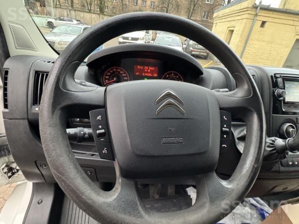 Balts Citroen Jumper 2016 Rīga, ar dzinēja tilpumu 2.20 L un nobraukumu 315 tūkst. km par 7500 €, foto 2 vietnē AUTOMOTO.COM.LV