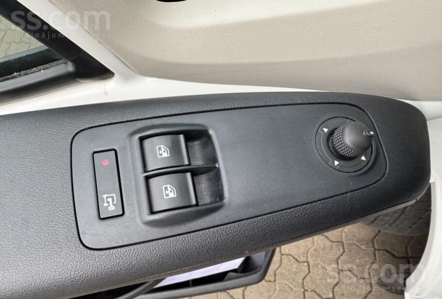 Balts Citroen Jumper 2016 Rīga, ar dzinēja tilpumu 2.20 L un nobraukumu 315 tūkst. km par 6200 €, foto 9 vietnē AUTOMOTO.COM.LV