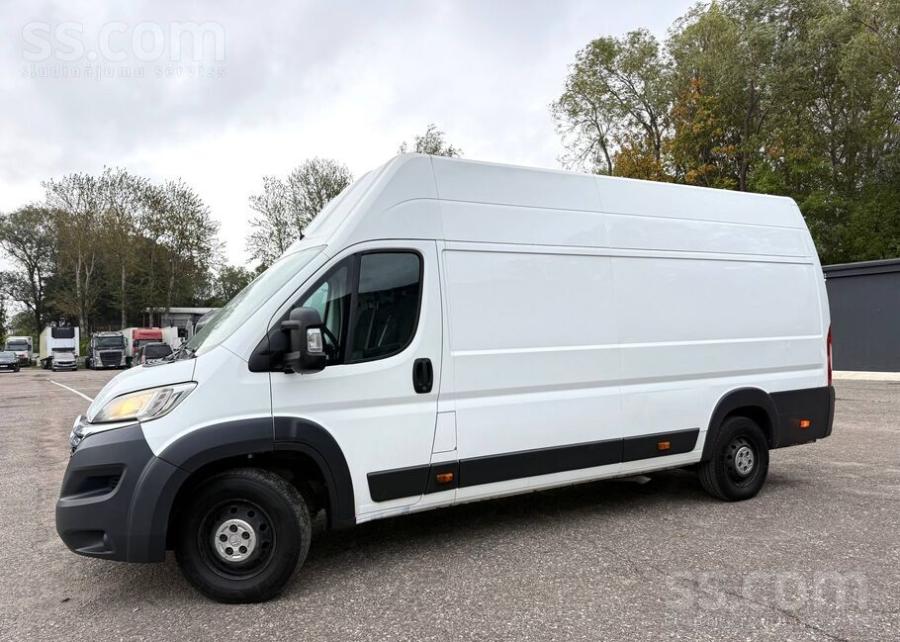 Balts Citroen Jumper 2016 Tallina, ar dzinēja tilpumu 2.20 L un nobraukumu 360 tūkst. km par 7499 €, foto 3 vietnē AUTOMOTO.COM.LV