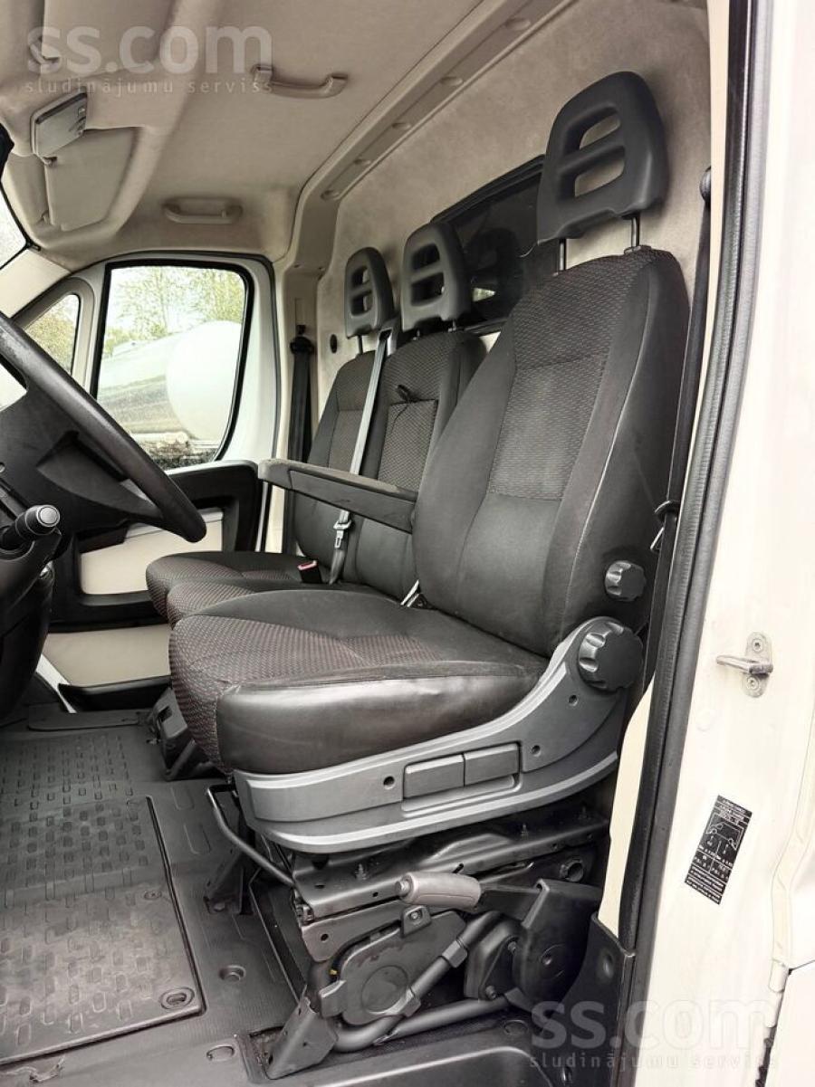 Balts Citroen Jumper 2016 Tallina, ar dzinēja tilpumu 2.20 L un nobraukumu 360 tūkst. km par 7499 €, foto 24 vietnē AUTOMOTO.COM.LV
