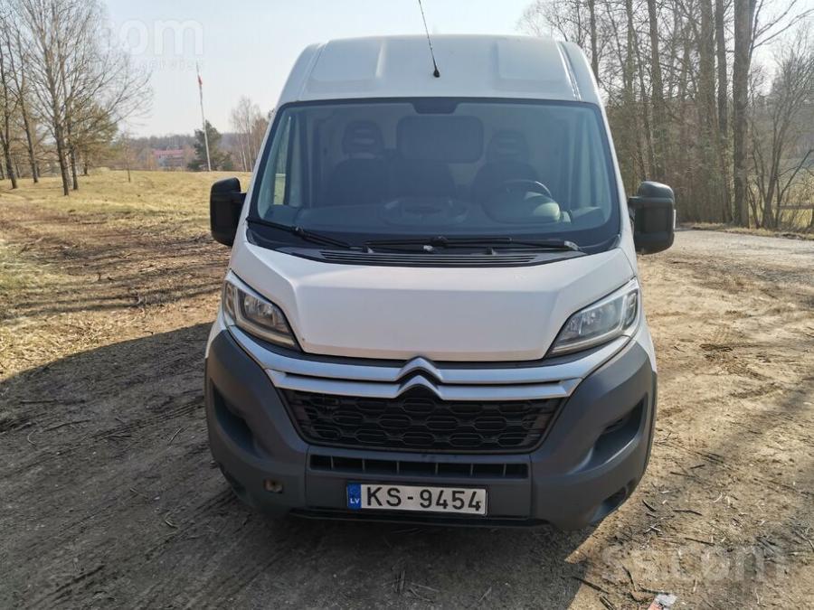 White Citroen Jumper 2017 in Cesis, with an engine capacity of 2.00 L and mileage of 340 thousand km for 5200 €, photo 1 on AUTOMOTO.COM.LV
