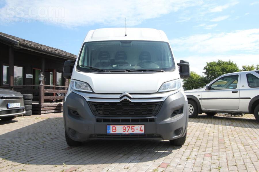 Balts Citroen Jumper 2017 Liepāja, ar dzinēja tilpumu 2.00 L un nobraukumu 144 tūkst. km par 9900 €, foto 3 vietnē AUTOMOTO.COM.LV