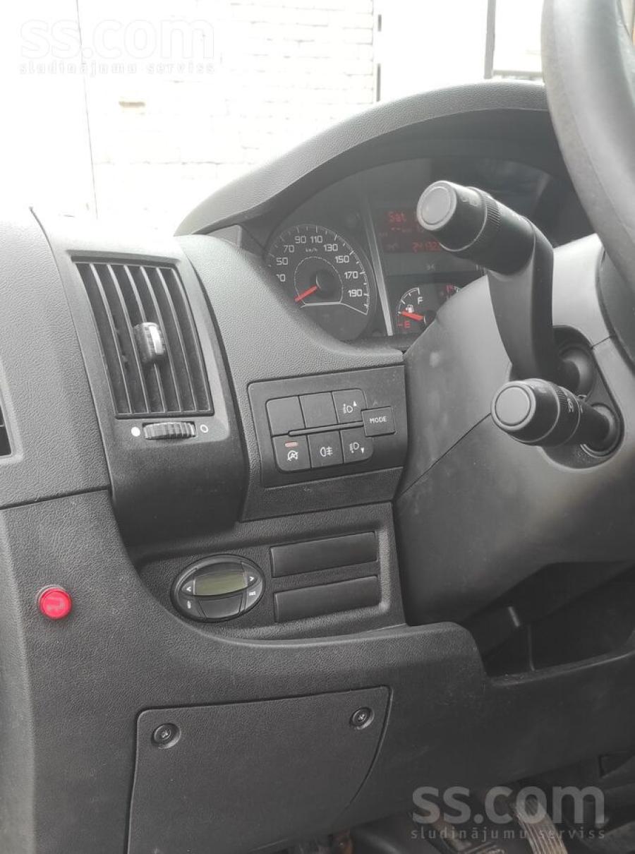 Balts Citroen Jumper 2019 Rīga, ar dzinēja tilpumu 2.00 L un nobraukumu 242 tūkst. km par 9200 €, foto 11 vietnē AUTOMOTO.COM.LV