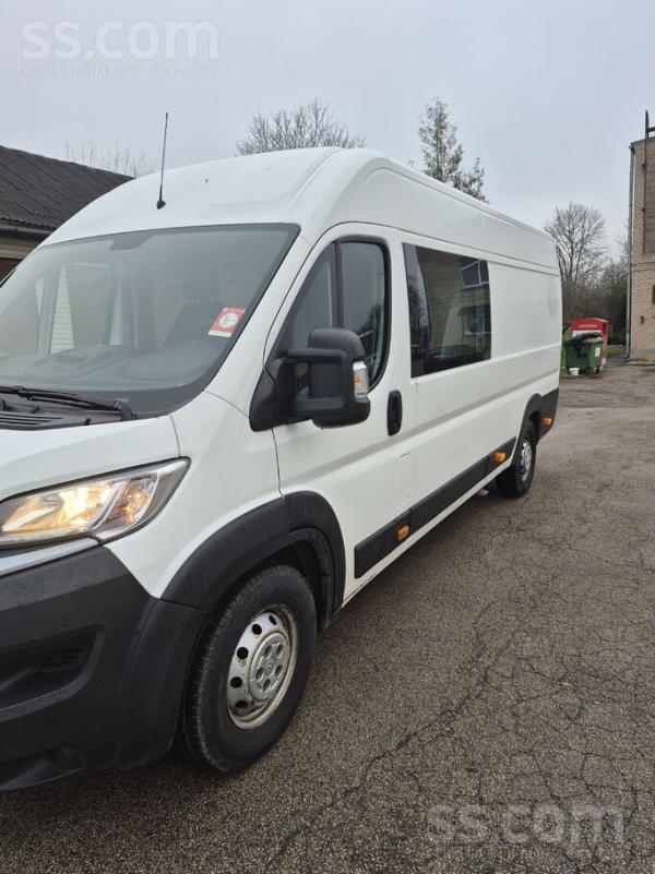 White Citroen Jumper 2020 in Daugavpils, with an engine capacity of 2.00 L and mileage of 155 thousand km for 15000 €, photo 2 on AUTOMOTO.COM.LV