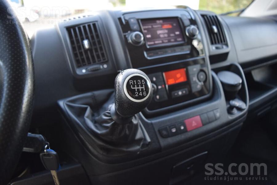 Balts Citroen Jumper 2021 Rīga, ar dzinēja tilpumu 2.20 L un nobraukumu 133 tūkst. km par 13900 €, foto 6 vietnē AUTOMOTO.COM.LV