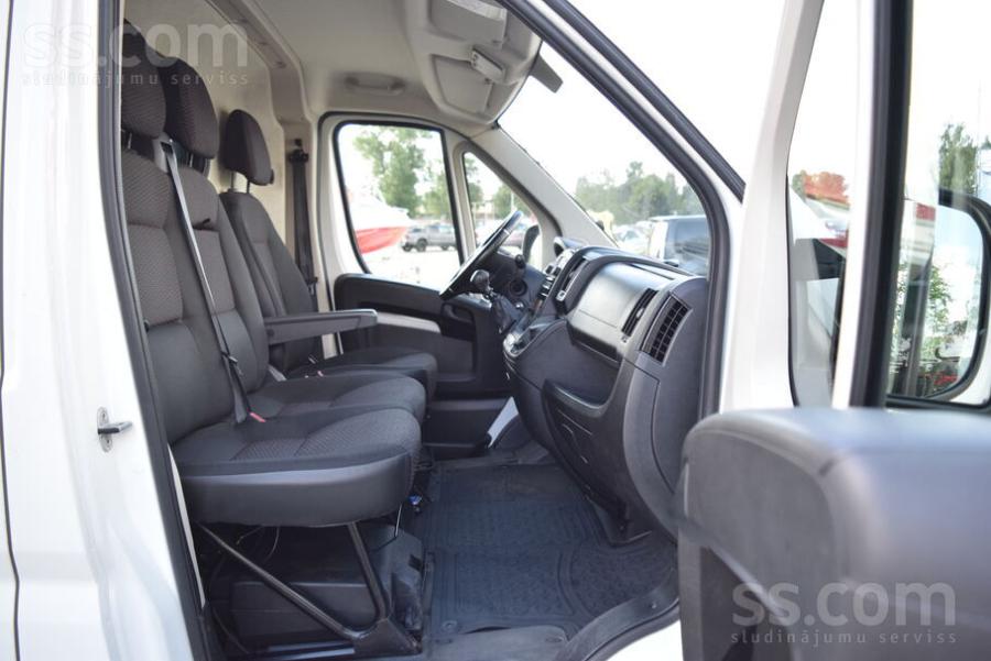 Balts Citroen Jumper 2021 Rīga, ar dzinēja tilpumu 2.20 L un nobraukumu 133 tūkst. km par 13900 €, foto 12 vietnē AUTOMOTO.COM.LV