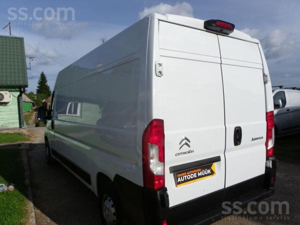 Balts Citroen Jumper 2021 Valka, ar dzinēja tilpumu 2.20 L un nobraukumu 214 tūkst. km par 11900 €, foto 8 vietnē AUTOMOTO.COM.LV