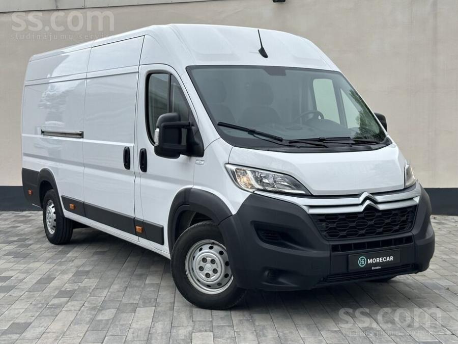 White Citroen Jumper 2023 in Riga, with an engine capacity of 2.20 L and mileage of 59 thousand km for 26550 €, photo 4 on AUTOMOTO.COM.LV