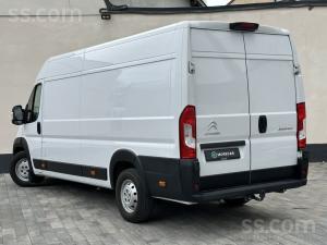 White Citroen Jumper 2023 in Riga, with an engine capacity of 2.20 L and mileage of 59 thousand km for 26550 €, photo 7 on AUTOMOTO.COM.LV