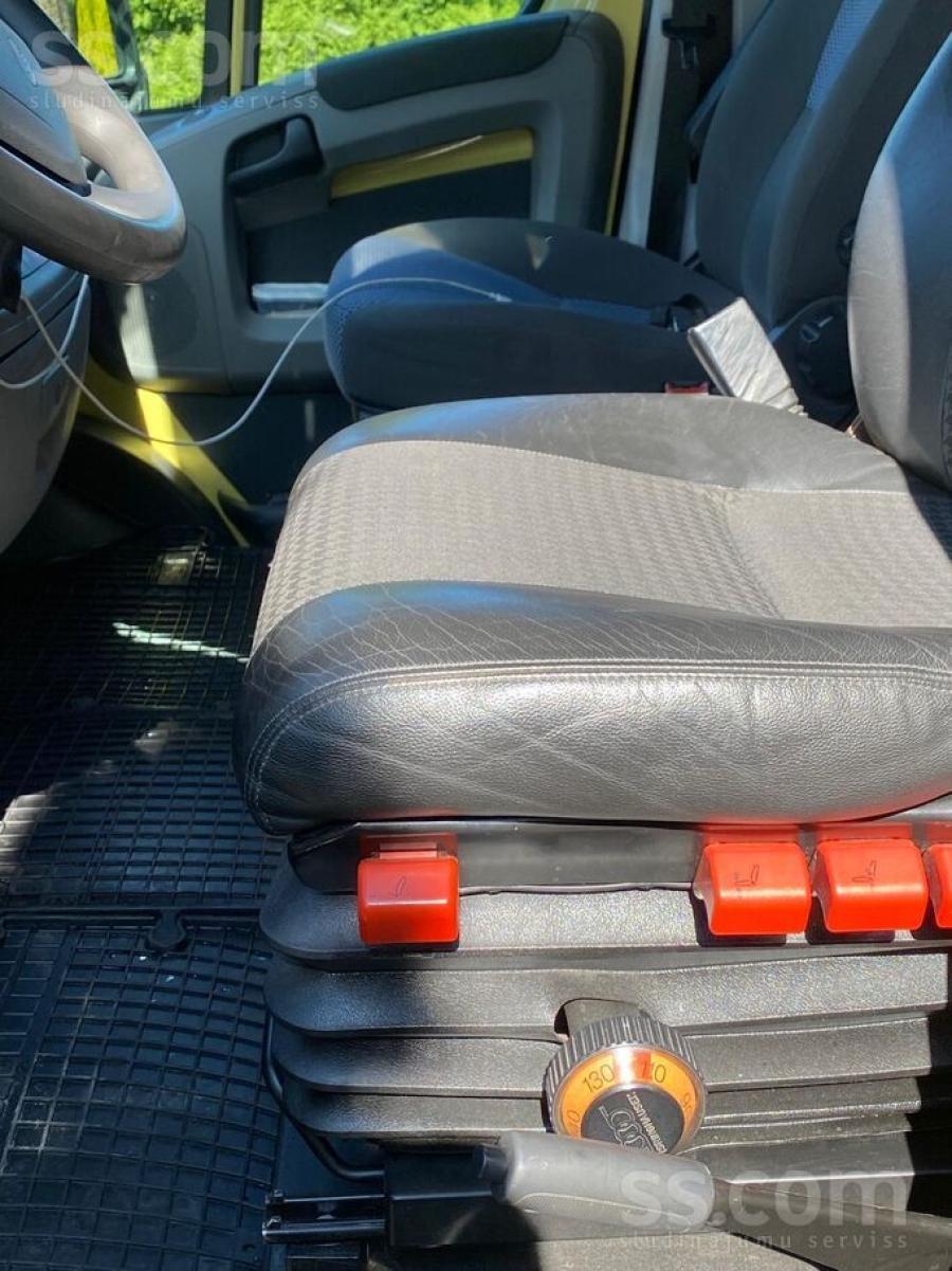 Dzeltens Citroen Jumper 2007 Dobele, ar dzinēja tilpumu 2.20 L un nobraukumu 100 tūkst. km par 9500 €, foto 7 vietnē AUTOMOTO.COM.LV