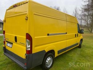Yellow Citroen Jumper 2013 in Riga, with an engine capacity of 2.20 L and mileage of 0 thousand km for 6990 €, photo 9 on AUTOMOTO.COM.LV