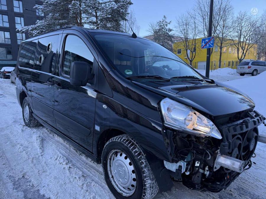 Melns Citroen Jumpy 2013 Viļņa, ar dzinēja tilpumu 2.00 L un nobraukumu 80 tūkst. km par 3300 €, foto 1 vietnē AUTOMOTO.COM.LV
