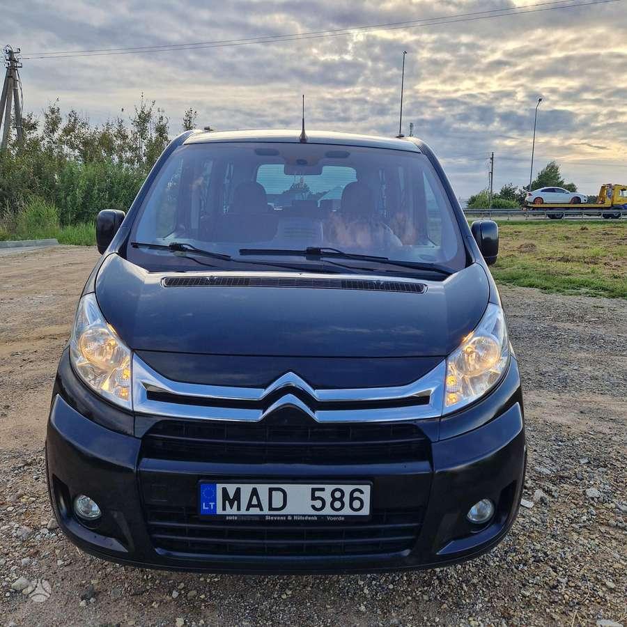 Black Citroen Jumpy 2015 in Vilnius, with an engine capacity of 2.00 L and mileage of 355 thousand km for 6900 €, photo 1 on AUTOMOTO.COM.LV