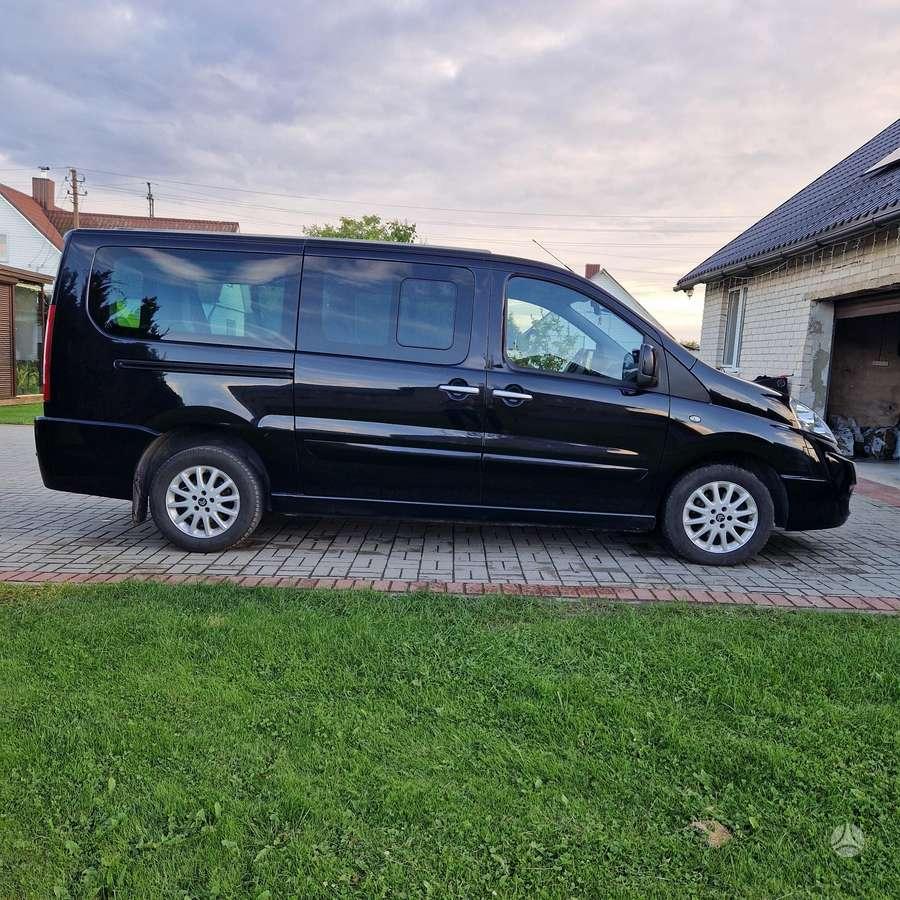Black Citroen Jumpy 2015 in Vilnius, with an engine capacity of 2.00 L and mileage of 355 thousand km for 6900 €, photo 4 on AUTOMOTO.COM.LV