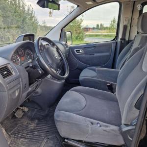 Black Citroen Jumpy 2015 in Vilnius, with an engine capacity of 2.00 L and mileage of 355 thousand km for 6900 €, photo 8 on AUTOMOTO.COM.LV