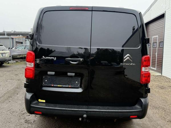 Melns Citroen Jumpy 2017 Utena, ar dzinēja tilpumu 2.00 L un nobraukumu 142 tūkst. km par 9500 €, foto 7 vietnē AUTOMOTO.COM.LV