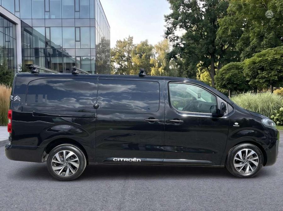 Melns Citroen Jumpy 2017 Panevēža, ar dzinēja tilpumu 2.00 L un nobraukumu 240 tūkst. km par 12799 €, foto 5 vietnē AUTOMOTO.COM.LV