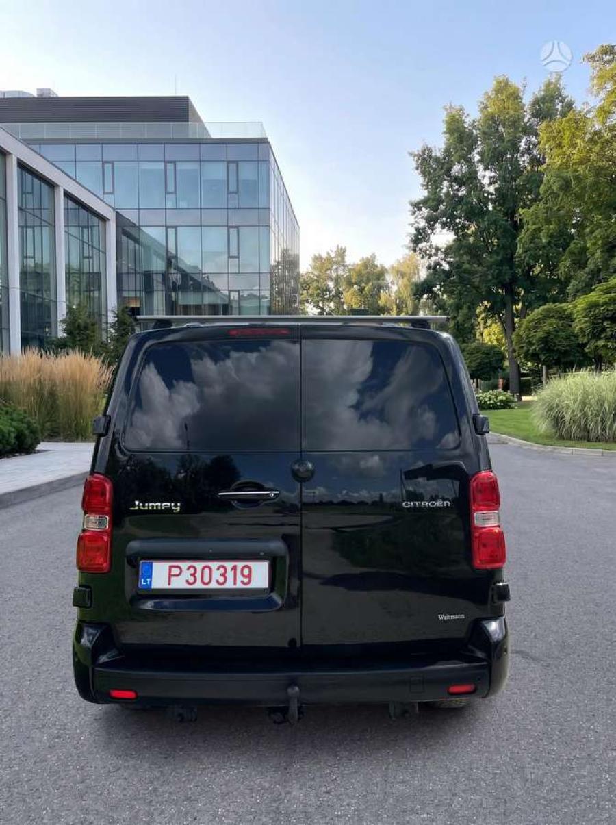 Melns Citroen Jumpy 2017 Panevēža, ar dzinēja tilpumu 2.00 L un nobraukumu 240 tūkst. km par 12799 €, foto 9 vietnē AUTOMOTO.COM.LV