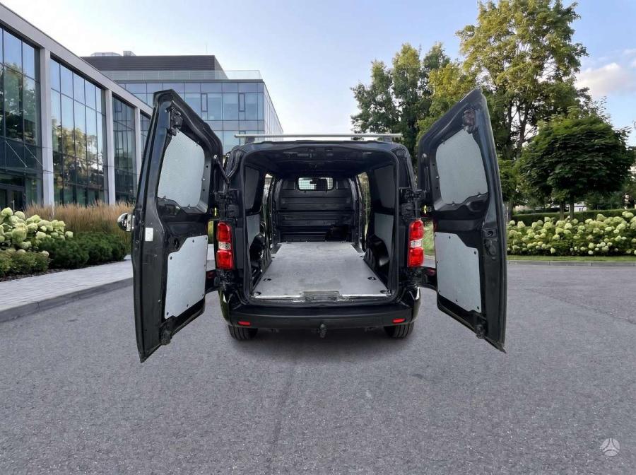 Melns Citroen Jumpy 2017 Panevēža, ar dzinēja tilpumu 2.00 L un nobraukumu 240 tūkst. km par 12799 €, foto 10 vietnē AUTOMOTO.COM.LV