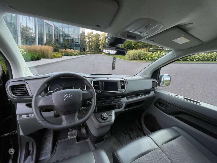 Melns Citroen Jumpy 2017 Panevēža, ar dzinēja tilpumu 2.00 L un nobraukumu 240 tūkst. km par 12799 €, foto 12 vietnē AUTOMOTO.COM.LV