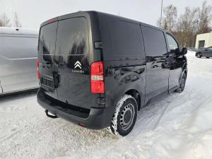 Black Citroen Jumpy 2018 in Pakruojis, with an engine capacity of 2.00 L and mileage of 264 thousand km for 6100 €, photo 4 on AUTOMOTO.COM.LV
