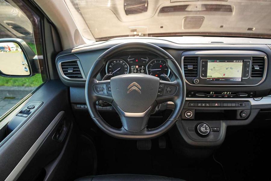Melns Citroen Jumpy 2018 Marijampole, ar dzinēja tilpumu 2.00 L un nobraukumu 153 tūkst. km par 19950 €, foto 15 vietnē AUTOMOTO.COM.LV